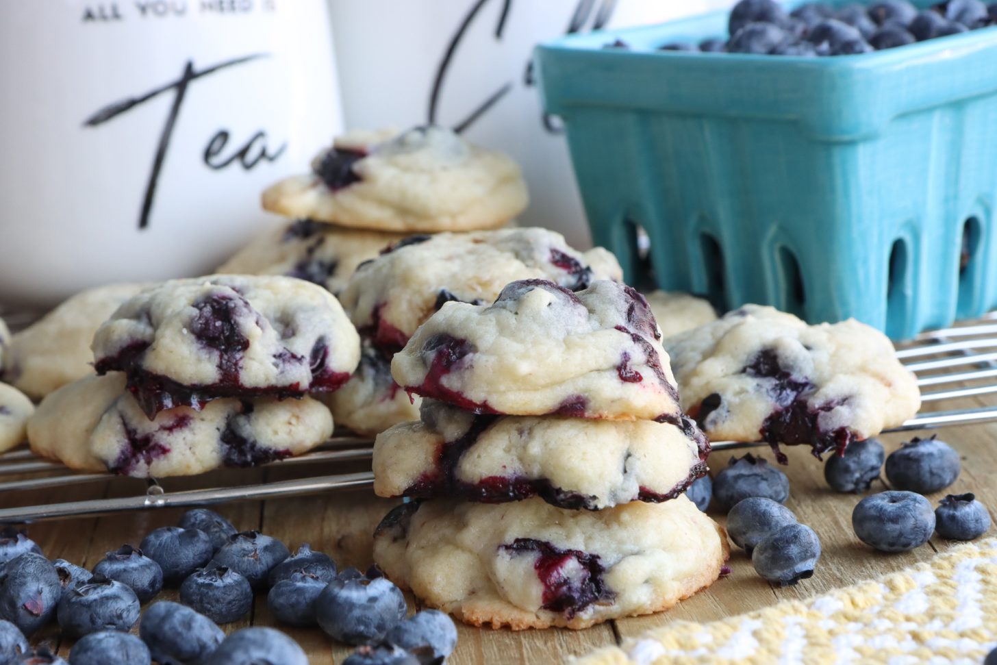 Blueberry Muffin Cookies - Easy Recipe, So Fluffy and Addictive!