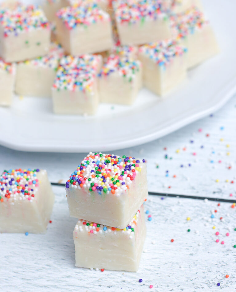 Easy White Chocolate Fudge -Just 3-Ingredients!