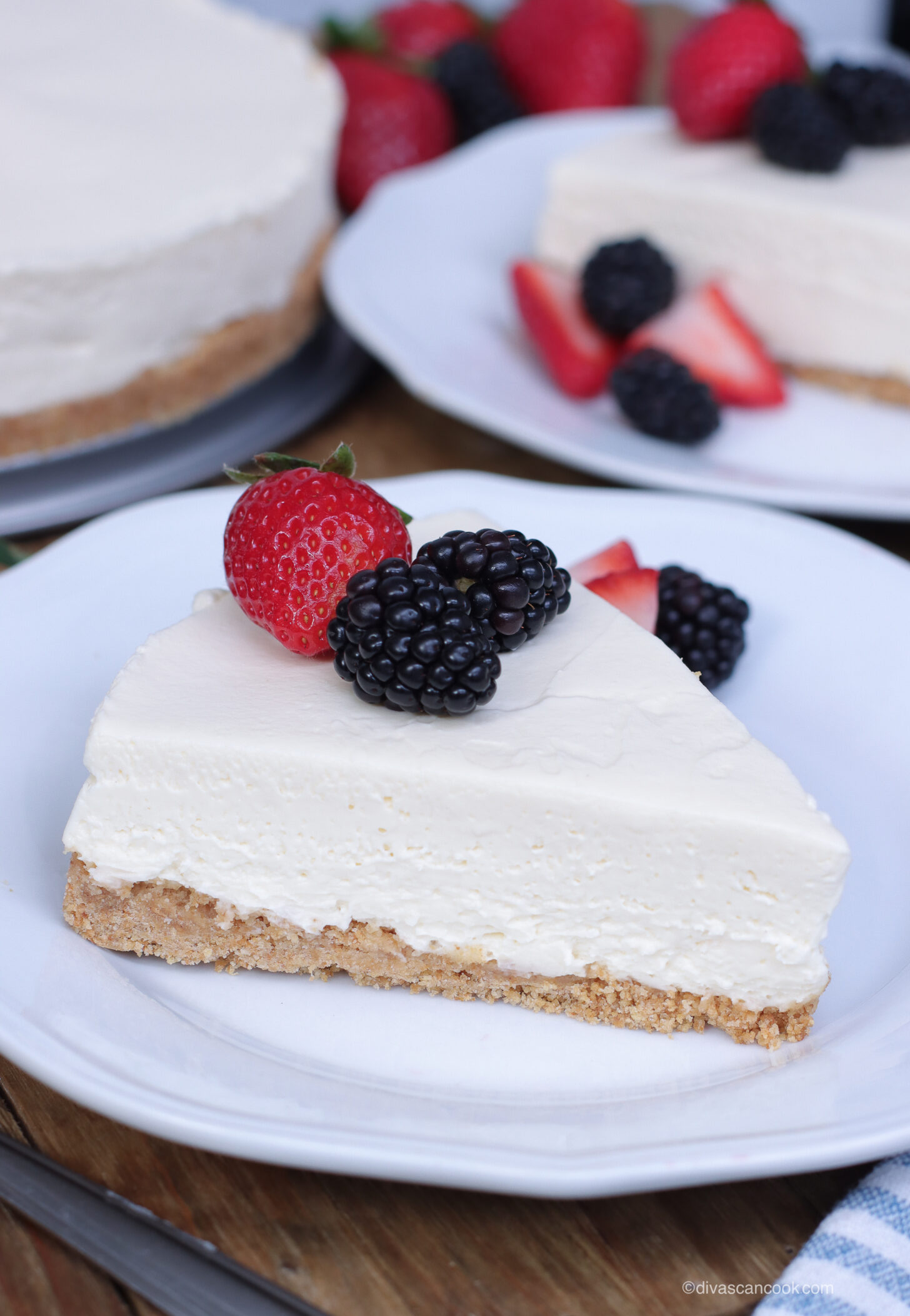 Fail-Proof No-Bake Cheesecake Recipe- Thick and Creamy!
